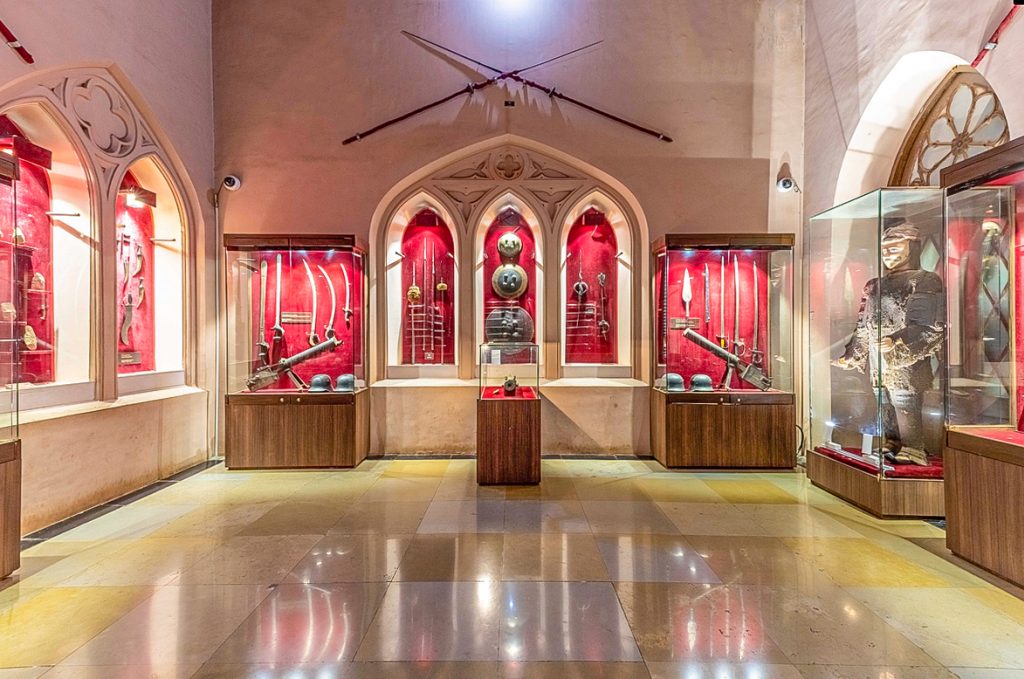 टाऊन हॉल संग्रहालय - Town Hall museum - KOLHAPUR EXPLORER