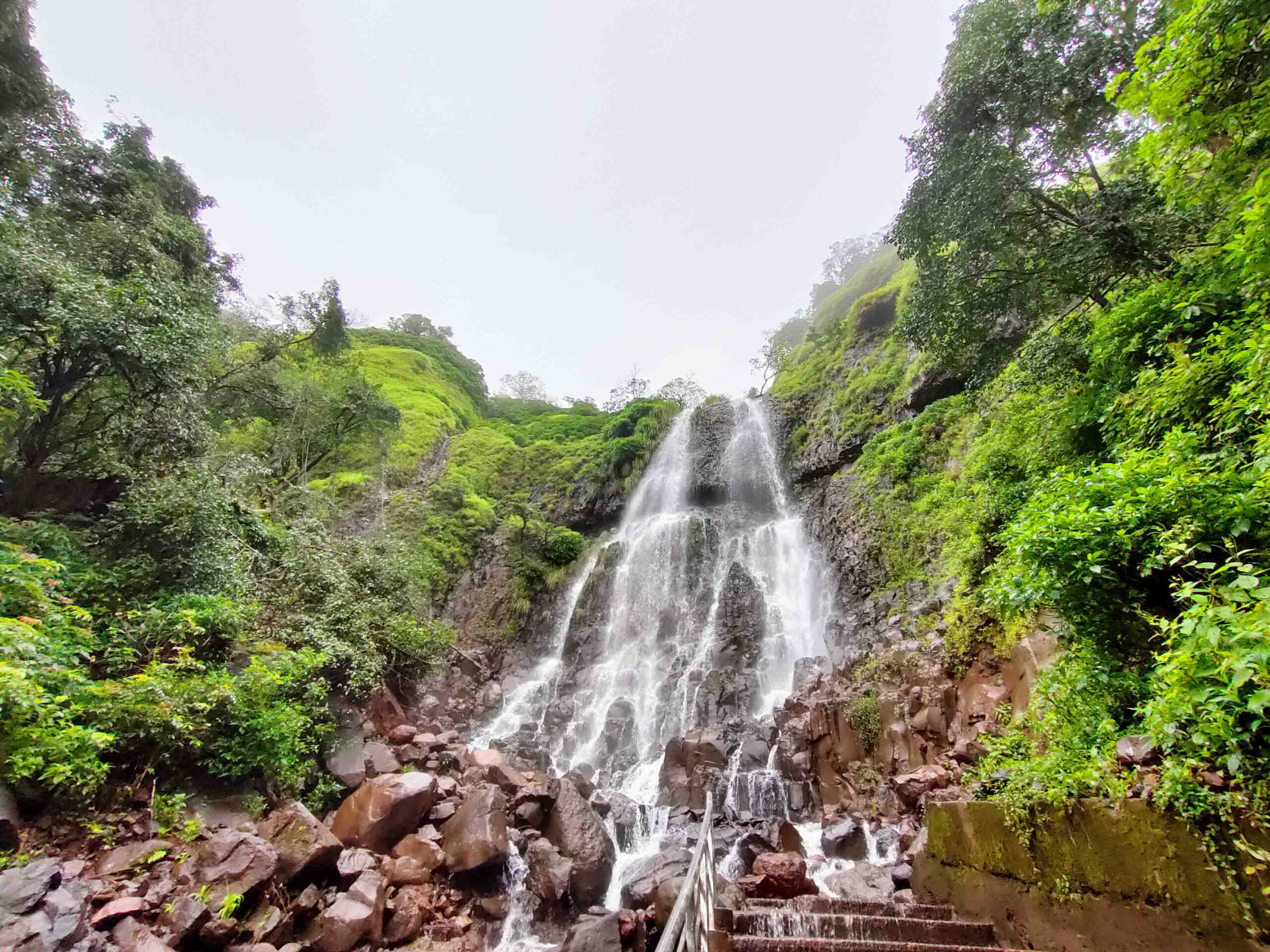 आंबोली धबधबा - Amboli waterfall - KOLHAPUR EXPLORER
